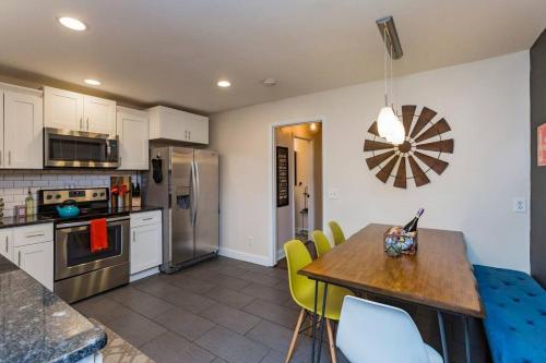 The Johnny And June House Prime Location - Nashville, TN
