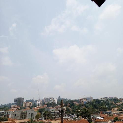 Nandyowa Guesthouse - Kampala