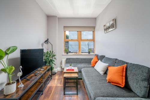 Watford Junction 2 Bedrooms Apartment, Free,parking, Warner Bro Nearby -15 Mins To Central London - Watford
