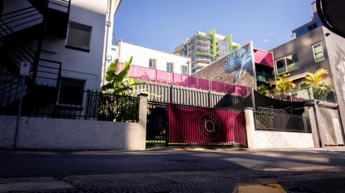 10 Top Hotels in Brisbane | Places to Stay w/ 24/7 Friendly Customer ...