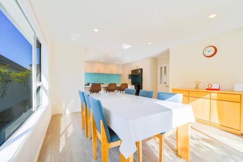 Three-bedroom Home In Somerville - Waiheke Island