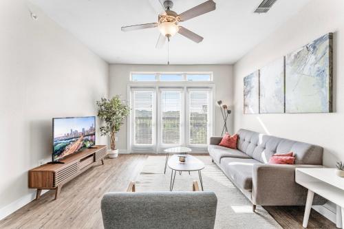 Prime Soco King Bed 1br & 2br Suites W Gym, Pickleball, Laundry - Austin, TX