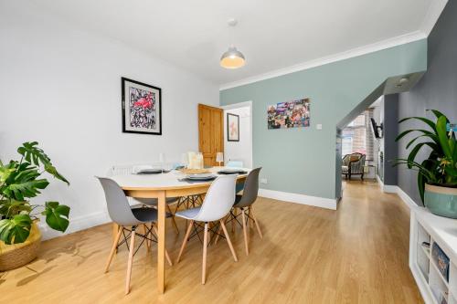 No24sandbach - Home From Home - Exclusive Dog Friendly House & Garden - Cheshire