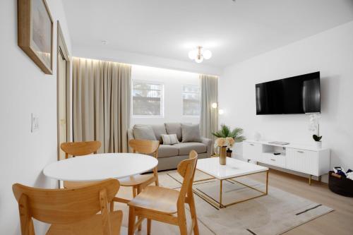 Vonder Miami Beach - Unit 13 - Fisher Island, FL