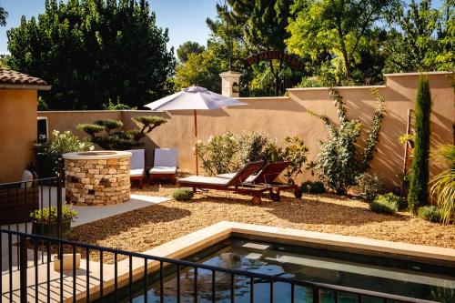 Le Mas De Roussillon Chambre D'hotes - Roussillon