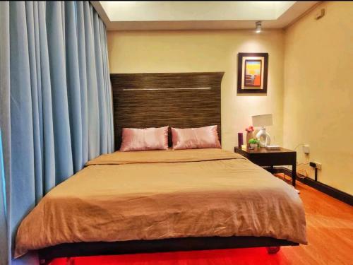 Cozy Hotel Room With Bath Tub And Free Pool Access - Quezon City