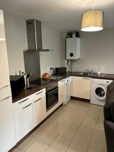 Two Bedrooms Two Bathrooms And Private Parking Rugby - Rugby