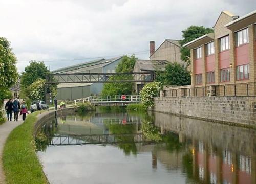 -F5gh- For Relaxed & Cosy Stay, Free Parking, Wifi - Leeds