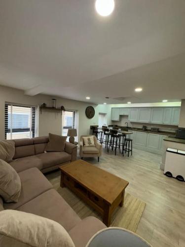 City Centre Former Coach House - Oxford