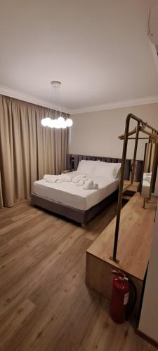 Tulip by Le Bouquet Luxury Suites, Athens from €39pp - Book Now