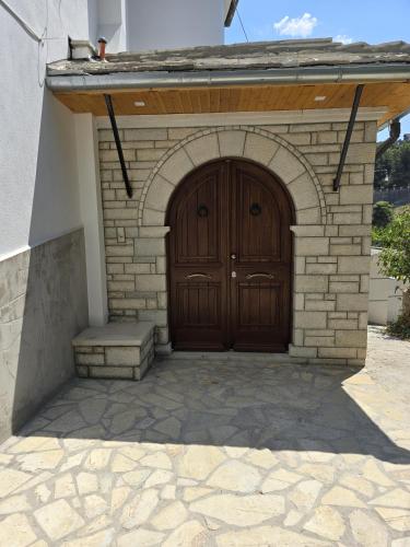 Hazmurat Hotel - Gjirokaster