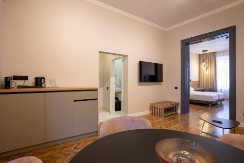 Bloom Downtown Suites - Cluj-Napoca