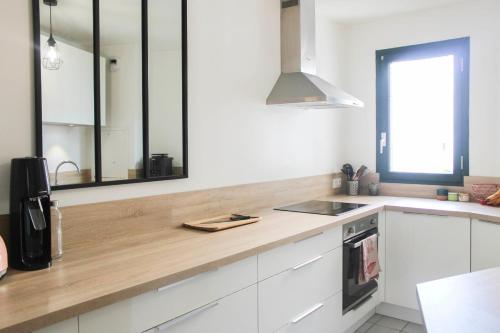 1 Bedroom Apartment With Garden - Asnières-sur-Seine