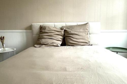 Hyper centre Saumur avec balcon - Location saisonnière, 28 Place de la ...