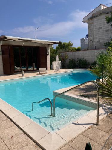 Villa Sul Mare Con Piscina Privata - Bisceglie