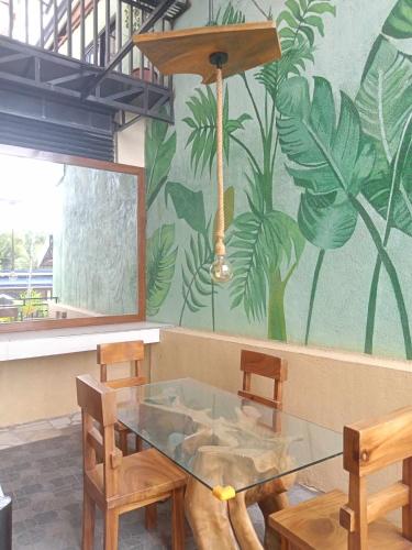 11 Best Hotels in Tanjay City, Philippines