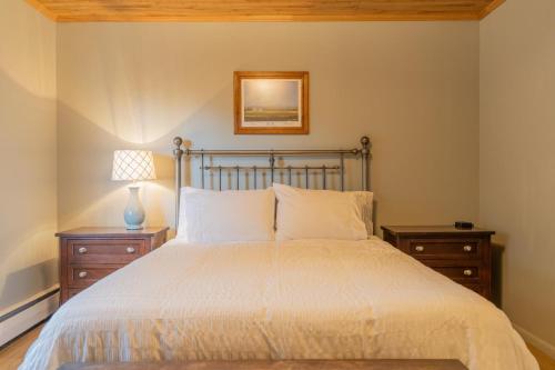 The Hometown Family Inn - Fairbanks, AK