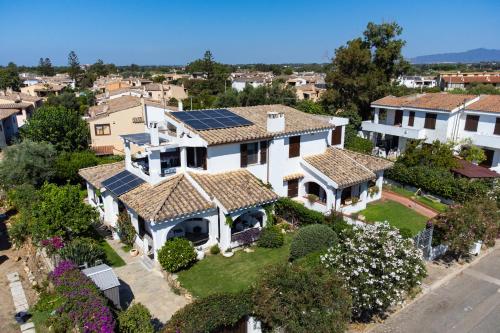 Villa Letizia Santa Luria Sea View - IUN R9232 Deals & Reviews, quartu ...