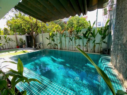 The Local Villa Danang Giá cả, hình ảnh, đánh giá, địa chỉ. Việt Nam