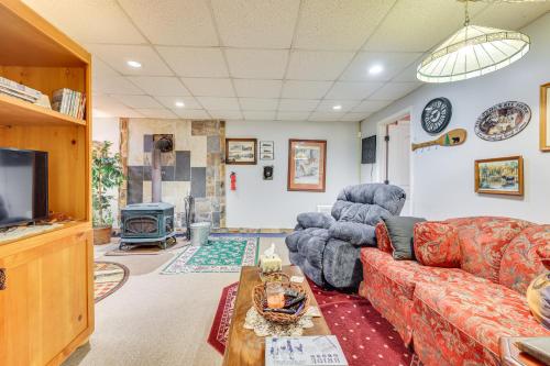 Georgia Home W/ 2 Fire Pits & Creek Access! - Young Harris, GA