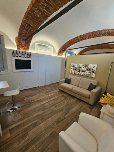 Bilocale In Centro Storico! - Alba