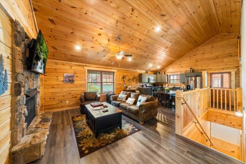 Hidden Treasure X Marks Your Mountain Escape - Pigeon Forge, TN