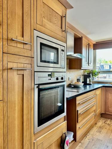 Two Bedroom Maisonette In The Heart Of The West End - Glasgow