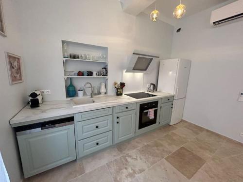Rossetti Rosa Vieux Nice 2 Bed - Castel Plage - Nice