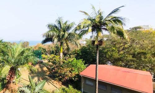 Chaka's Rock Chalets 56 - Dolphin Coast