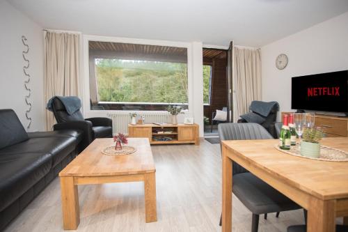 Deluxe Apartment - Sauna & Pool - Free Parking - Winterberg