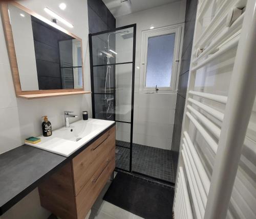 Maison Cenon Independante Avec Jardin Et Parking - Cenon