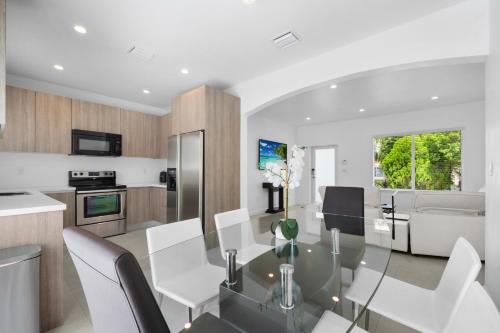 Villa Coco Cozy Home Near Brickell Miami Beach - Miami, FL