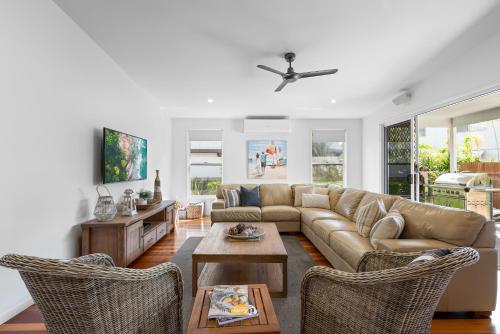 Beecheyana North - Beach Villa With Heated Pool - Sunshine Coast