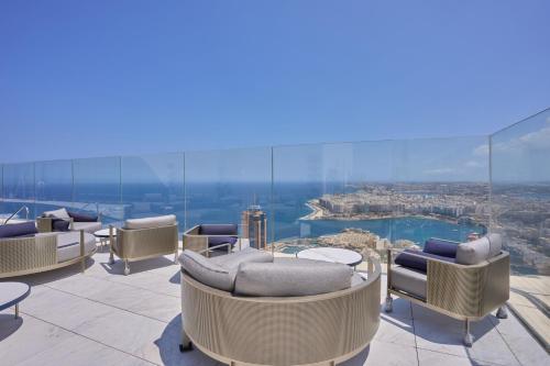Chic 16th-floor Apartment With Stunning Sea Views - Malte