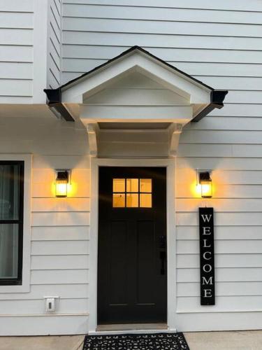 Glamorous Hideaway - Gainesville, GA