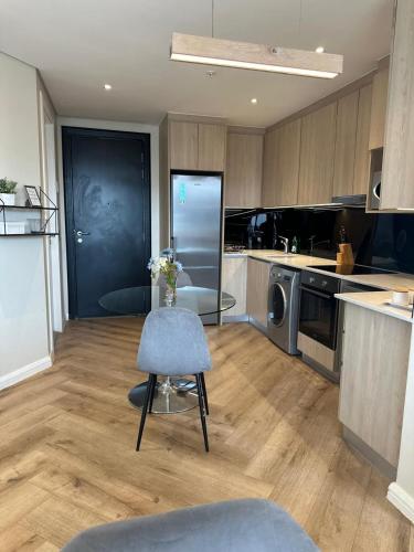 Spacious 2br Apt Near Sandton City -No Loadshedding - Sandton