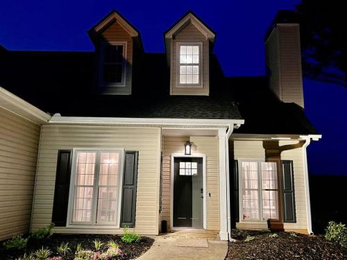 Lake Lanier House 2 - Gainesville, GA