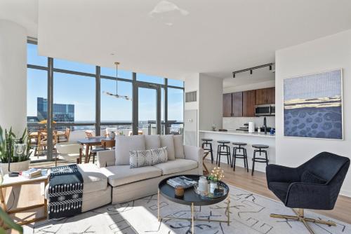 K2 Sky High Apartments With Stunning Chicago Views In West Loop - Oak Park, IL
