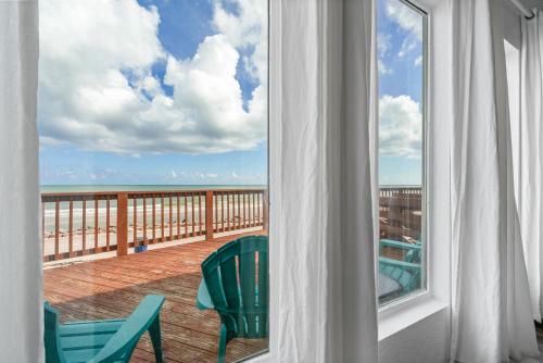 Amazing Oceanfront 2br Home Cozy Peaceful And Kid And Pet Friendly - Surfside Beach, TX