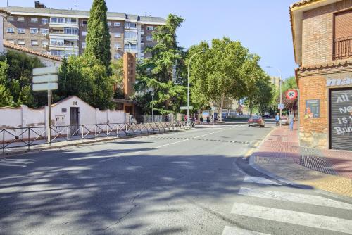 Casona 44 - Apartamento Para 2 Con Wifi, Ac Y Patio Exterior - Alcala de Henares