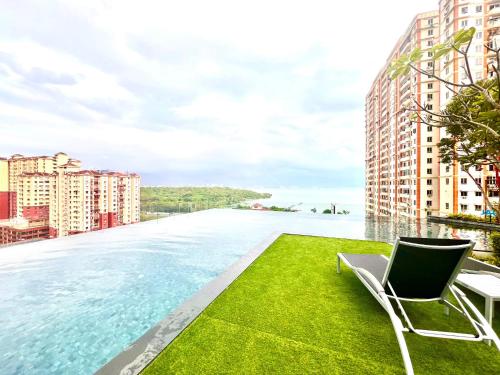 Georgetown Seaview & Cityview Childroom Infinity Pool With Carpark - Penang