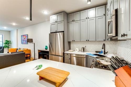 Walk To Journal Square: Modern Apt ~ 4 Mi To Nyc! - Brooklyn, NY