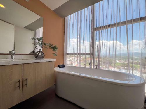 Luxury Condo Scenic Views Of Festival Del Globo - León