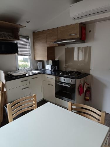 Mh F52 Camping Bois Masson - Vendée