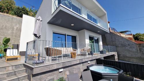 Townhouse 24 - Oceanview Jacuzzi Gem By Lovelystay - Funchal