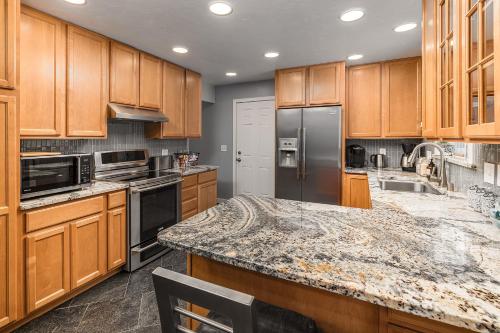 Cozy City Stay, 3bdrm Near Airport - Anchorage, AK