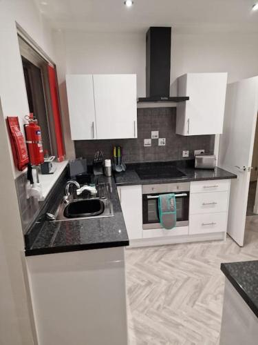 Catalina - Modern 2 Bedroom Bungalow - Elgin