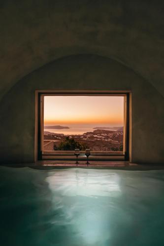 Aethra Vegan Caves - Santorini