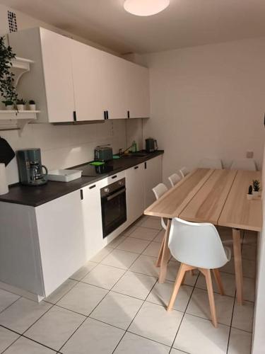 Comfortable Apartment With Balcony - 보훔