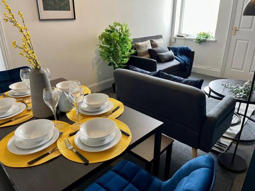 Cozy 2-bed Apartment Sleeps 4 Free Parking - 桑德蘭